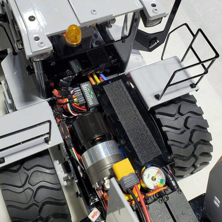 Cat RC hydraulic RC loader 980l | GoldLandRC.com